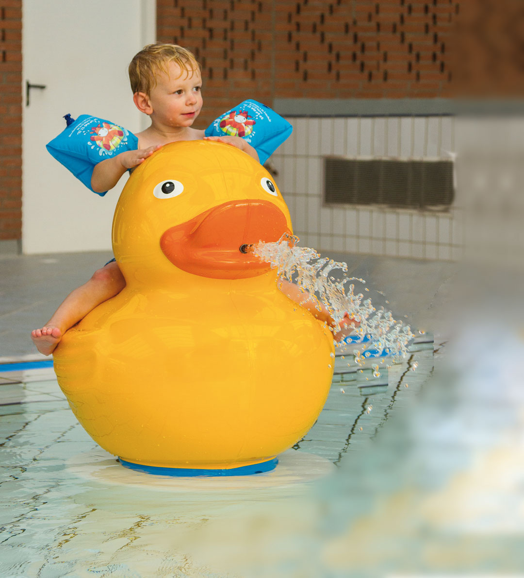 Badeend voor zwembaden - Water speelelementen bij Pooljoy - Pooljoy